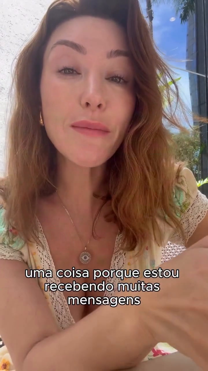 Jude Law’s ex torches pop star’s denials she left daughter in tears