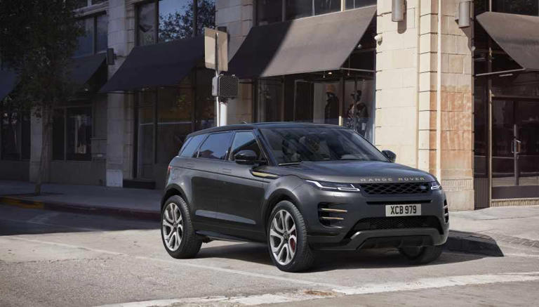Jaguar Land Rover, richiama 170.000 SUV ibridi per un microchip difettoso