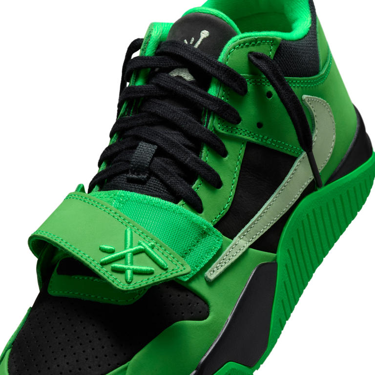 Official look at Travis Scott's 'Green Spark' Jordan CJ1 T-Rexx