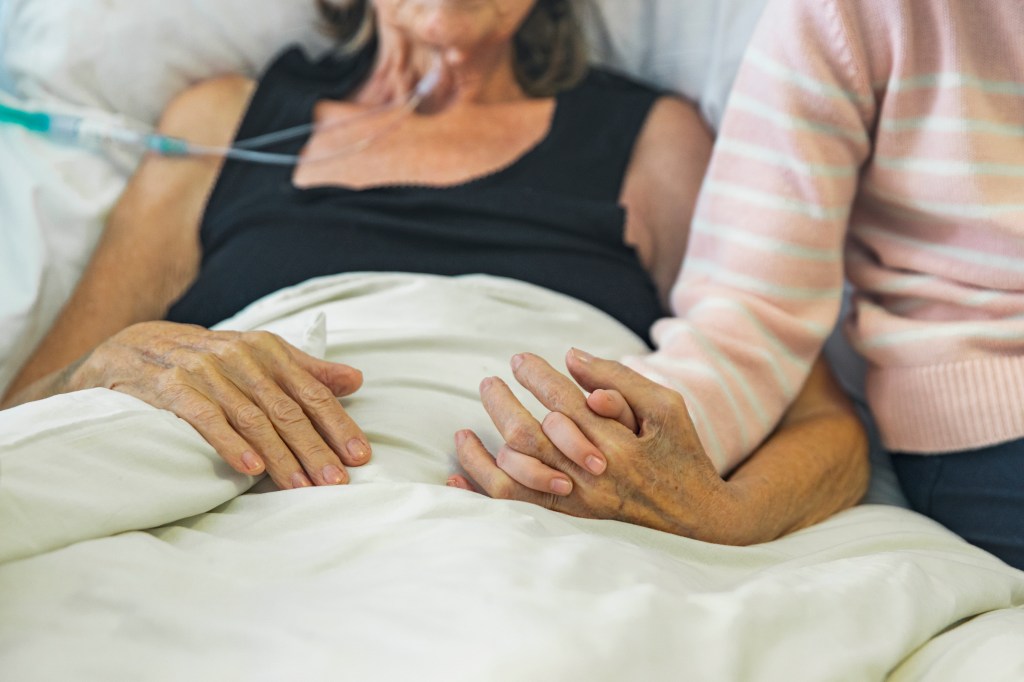 End of life experts share the 5 biggest worries of people on their deathbed