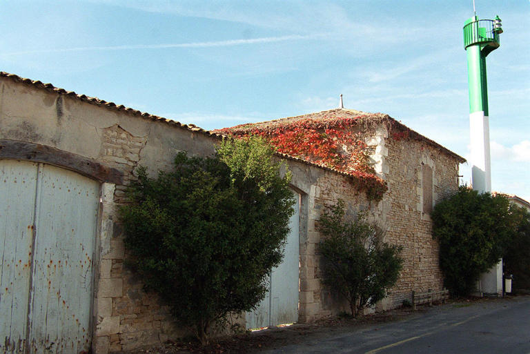 Lionel Jospin : cette villa de 120m2 à l’île de Ré où il avait trouvé ...