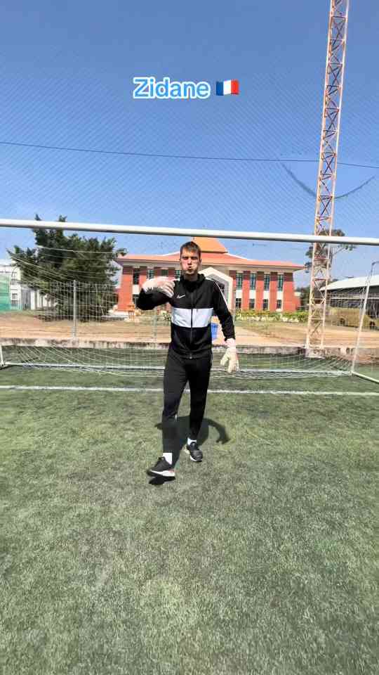 Let's kick off this amazing football soccer game today