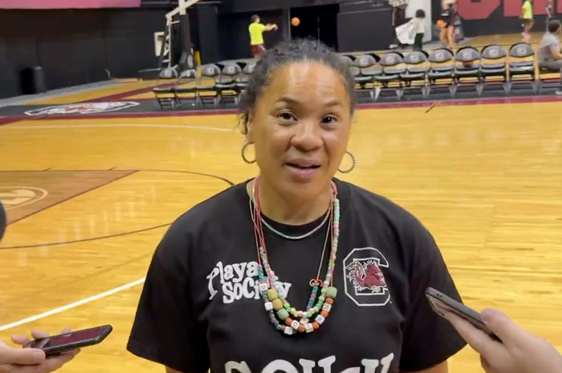 Dawn Staley shares lesson she learned from South Carolina star Raven ...