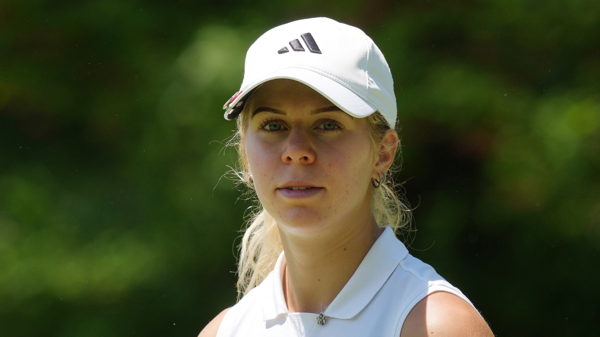 Annabell Fuller's crop top divides golf fans, but her 64 does the talking