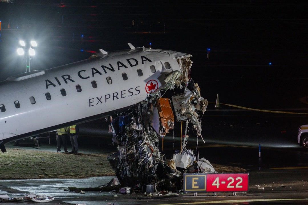 Air Canada jet hits fire engine at LaGuardia