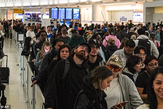 Truth behind ICE arrest video at San Francisco airport that had ...