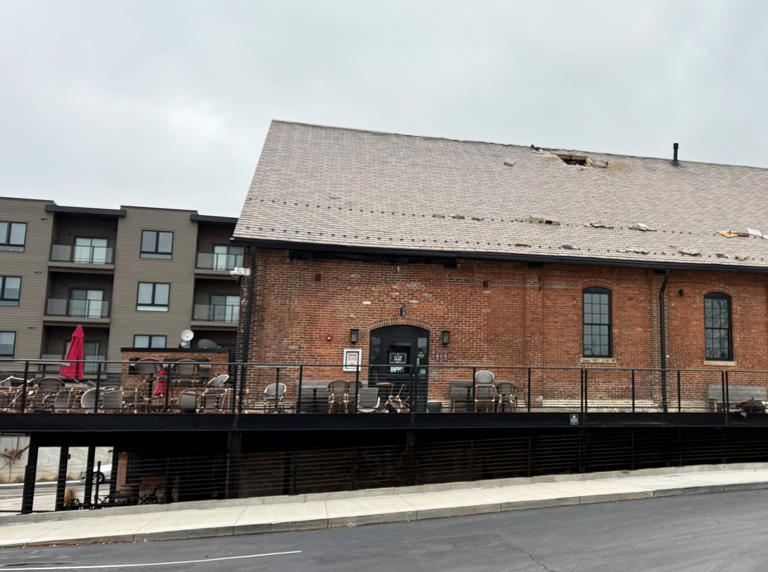 Lightning strike causes fire at Columbus' East Market, business says