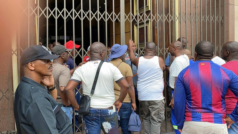 Durban contractors down tools over unpaid bills, accuse eThekwini ...