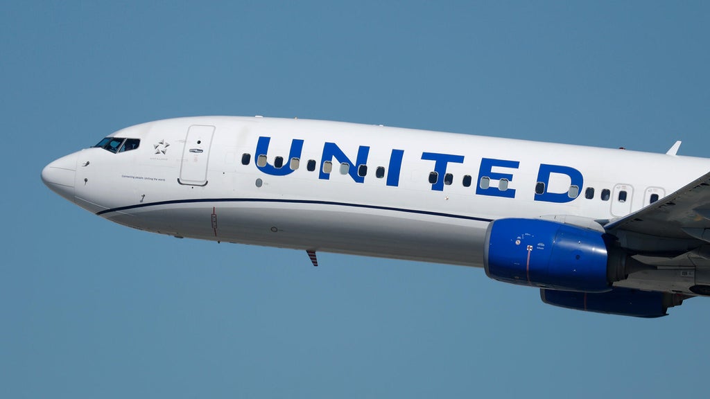 United flight from San Francisco to San Diego reports drone close call ...