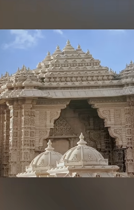 The temple where you can only enter with your passport
