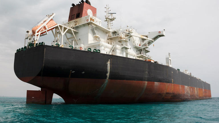 Trump’s Iran crackdown ‘suffocating’ regime as oil wells could shut ...