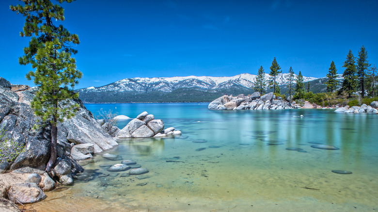 California's state park on Lake Tahoe with camping and scenic shoreline ...