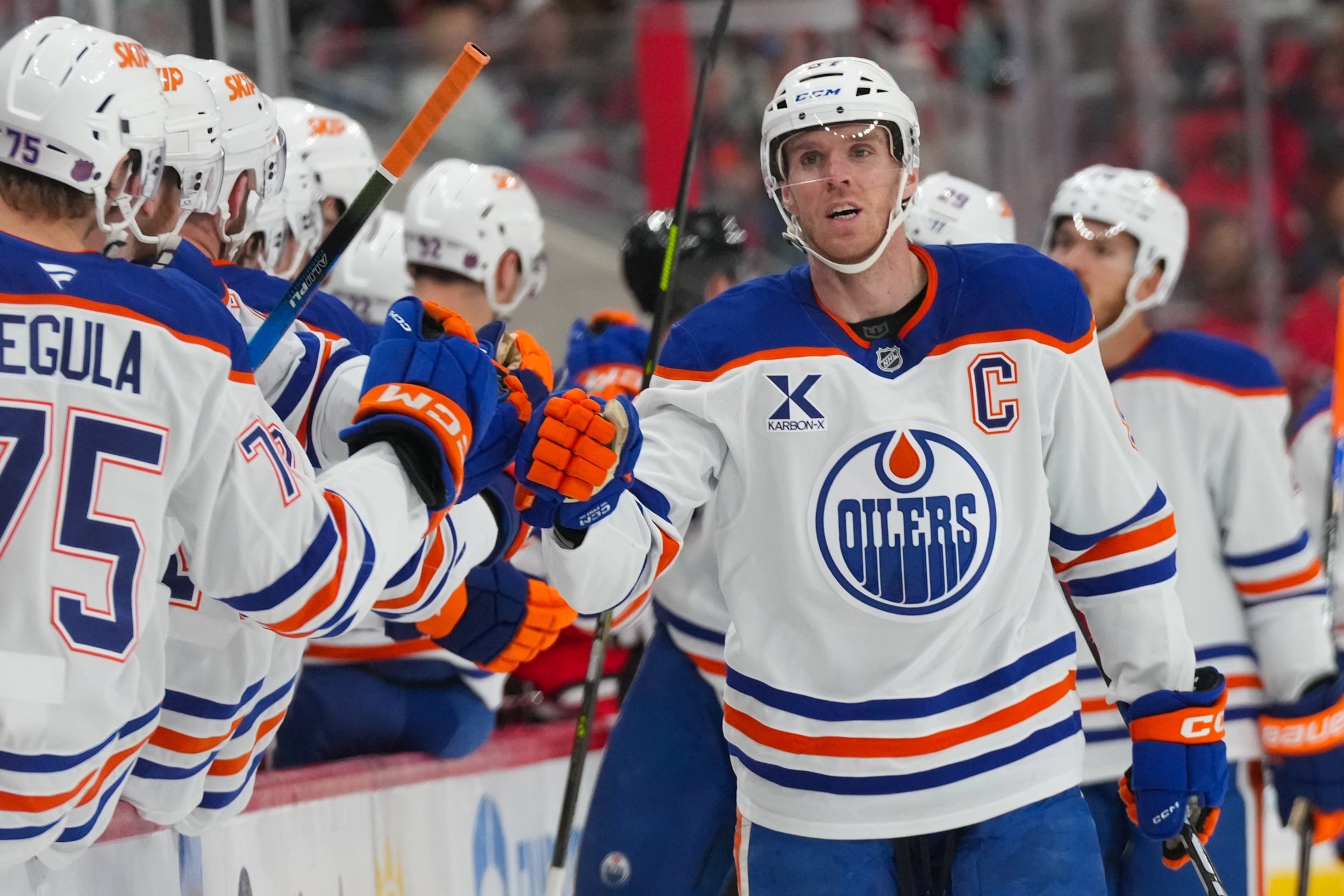 NHL rumors: Tkachuks in Florida, McDavid on coach, new link to Matthews