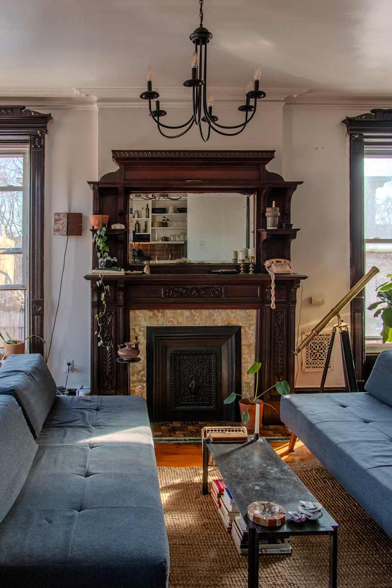 This 1899 Brooklyn brownstone apartment has windows in every room (and ...