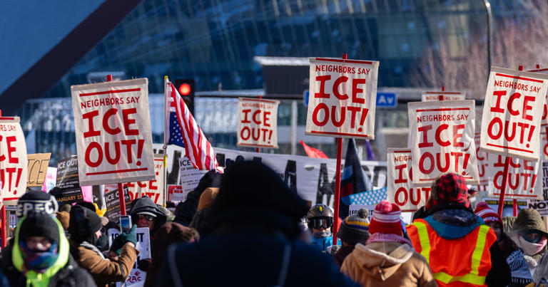 50 anti-ICE sign ideas for the March 28 No Kings nationwide protest