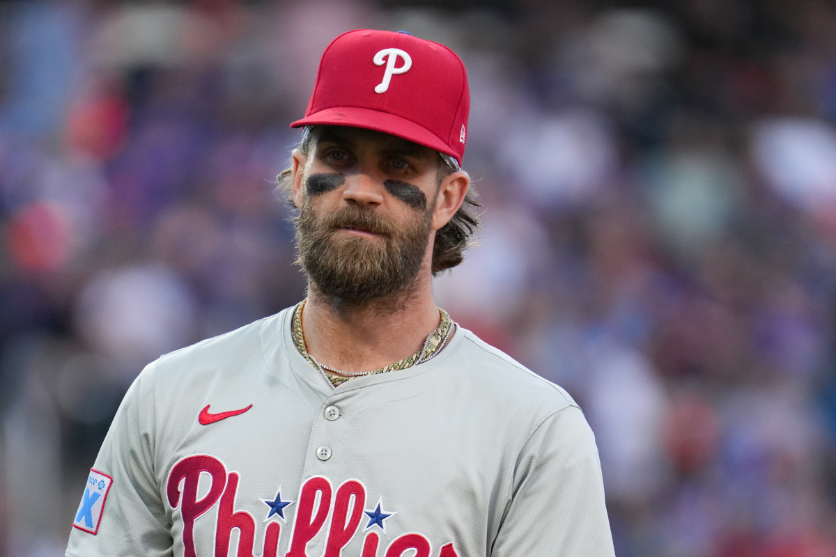 Rob Thomson announces Bryce Harper decision at Phillies spring training