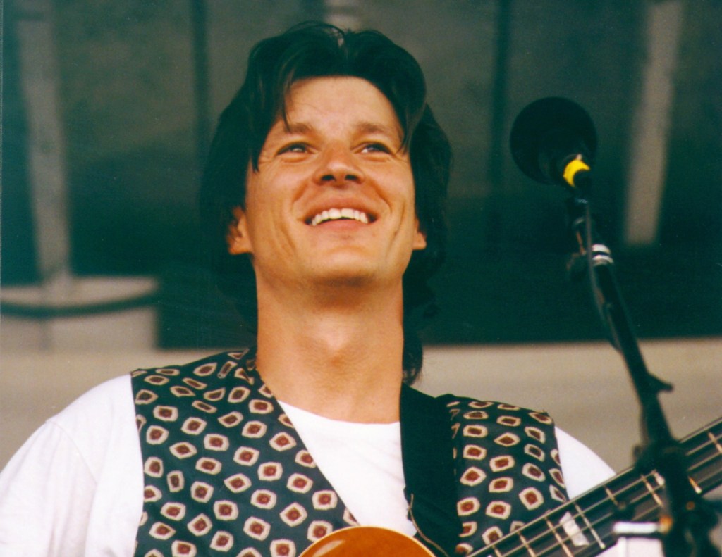 Ronnie Bowman, bluegrass singer and country songwriter, dead at 64