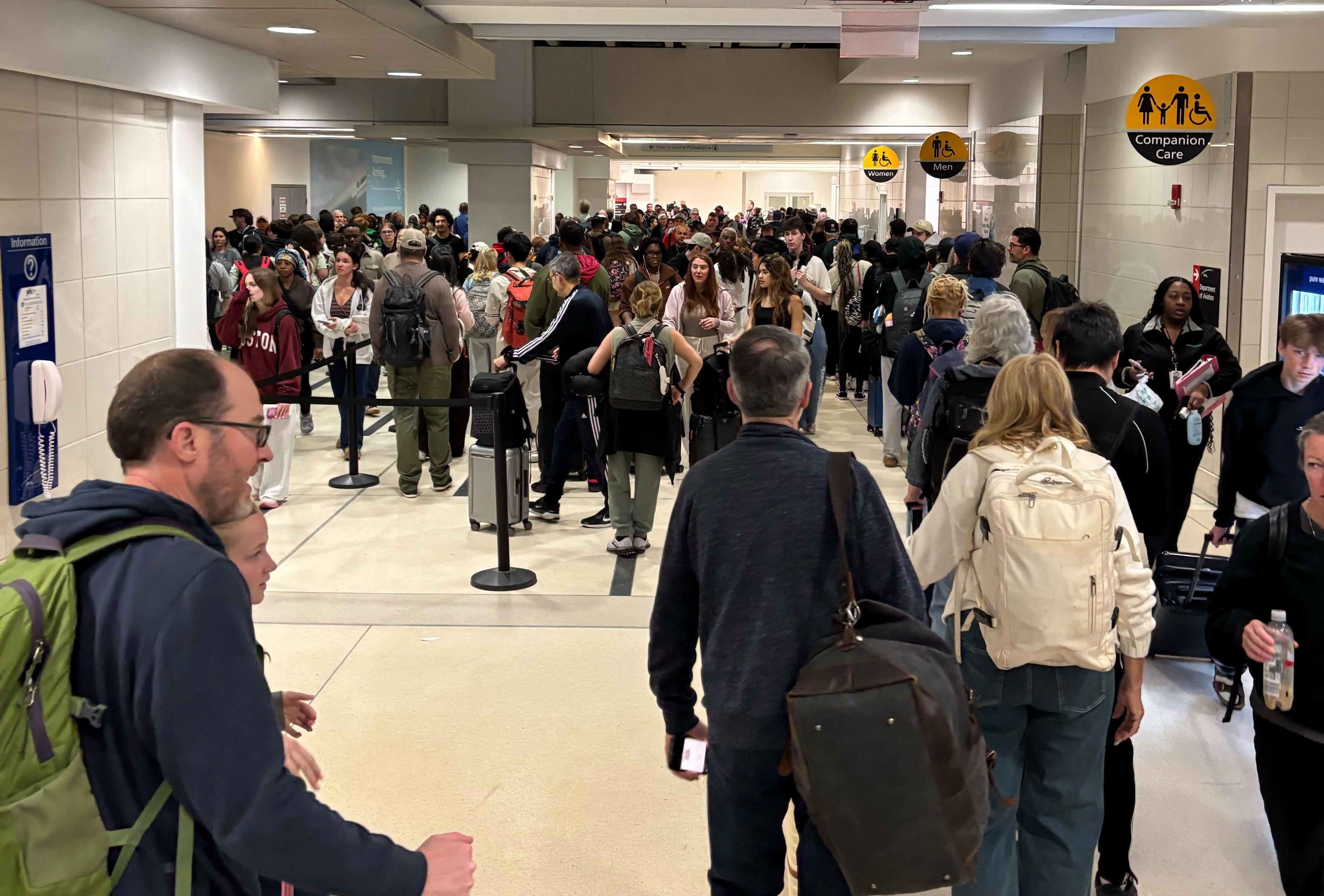 Trump administration says ICE agents joining security at 14 airports ...