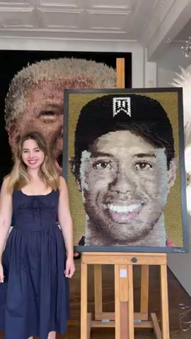 I turned 10000 golf balls into a giant portrait