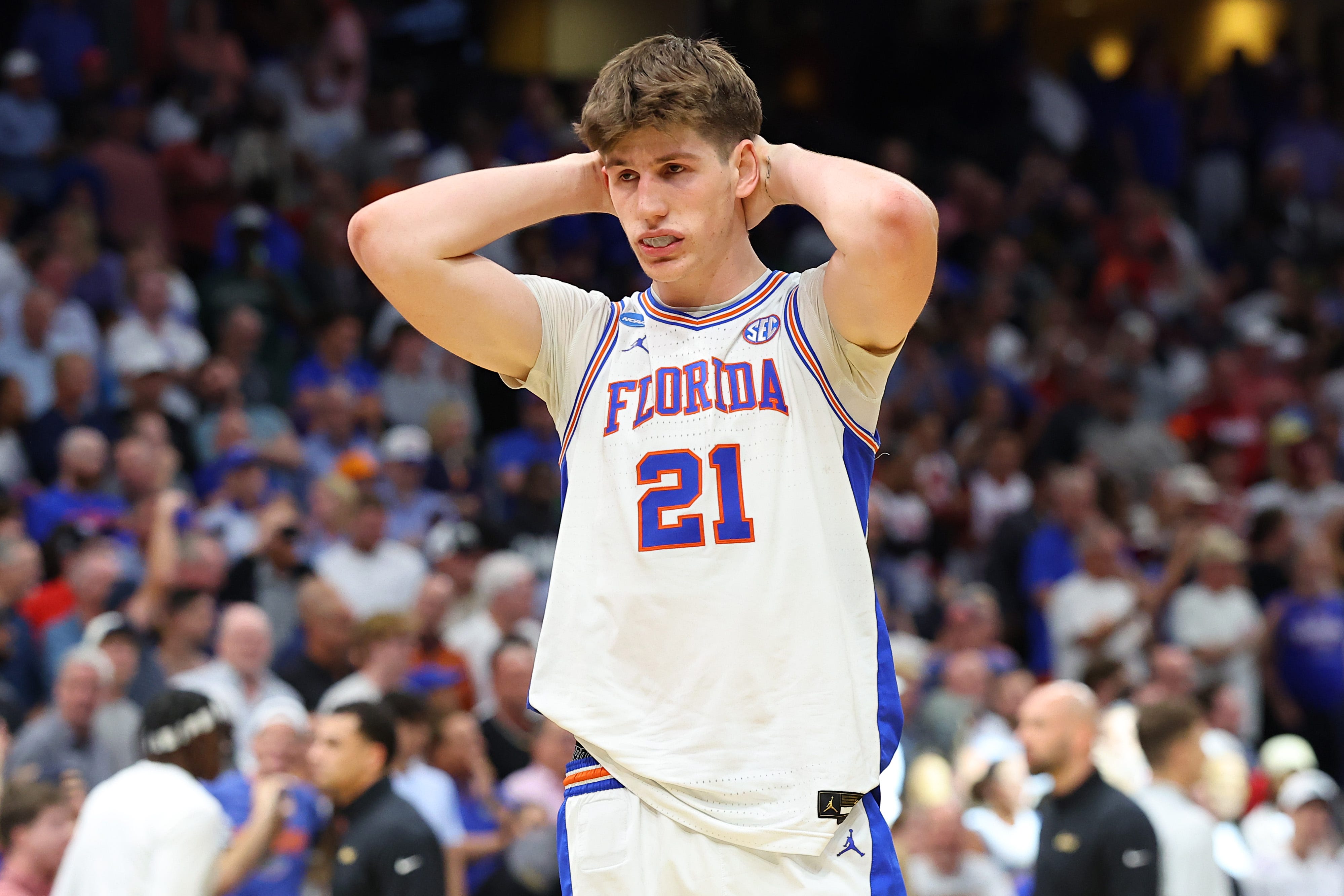 Florida Gators upset in NCAA tournament after bad final 8.9 seconds