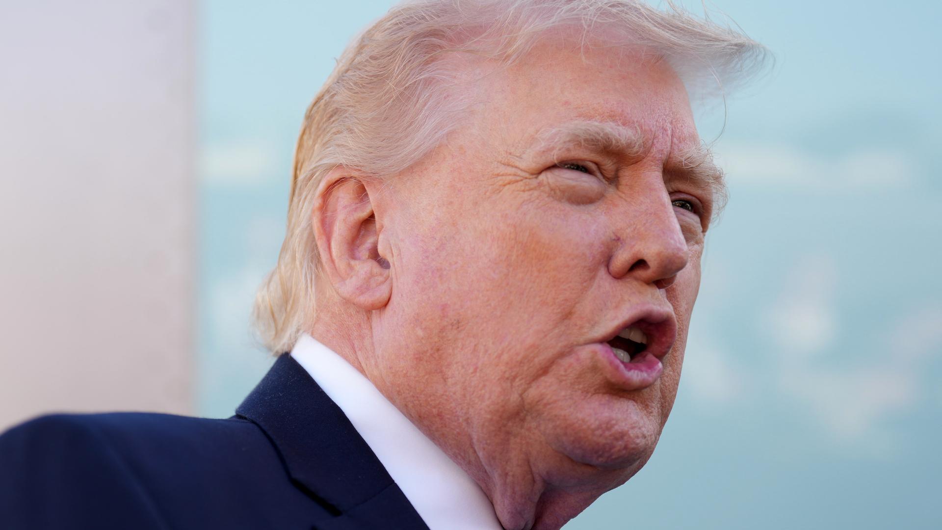 Trump wants ICE agents deployed to airports not to wear masks