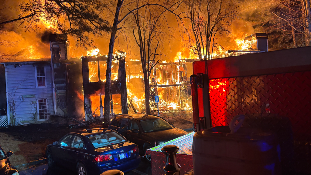 Early morning fire destroys 10-unit apartment building in Union City ...