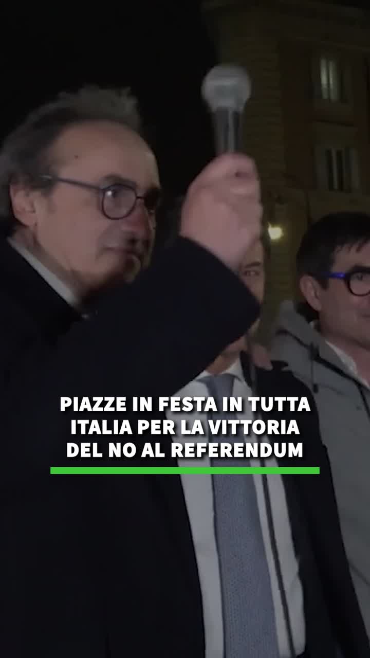 Piazze in festa in tutta Italia per la vittoria del no al referendum