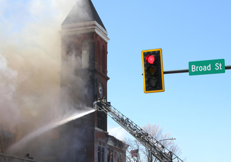 Fire breaks out at historic Georgia courthouse