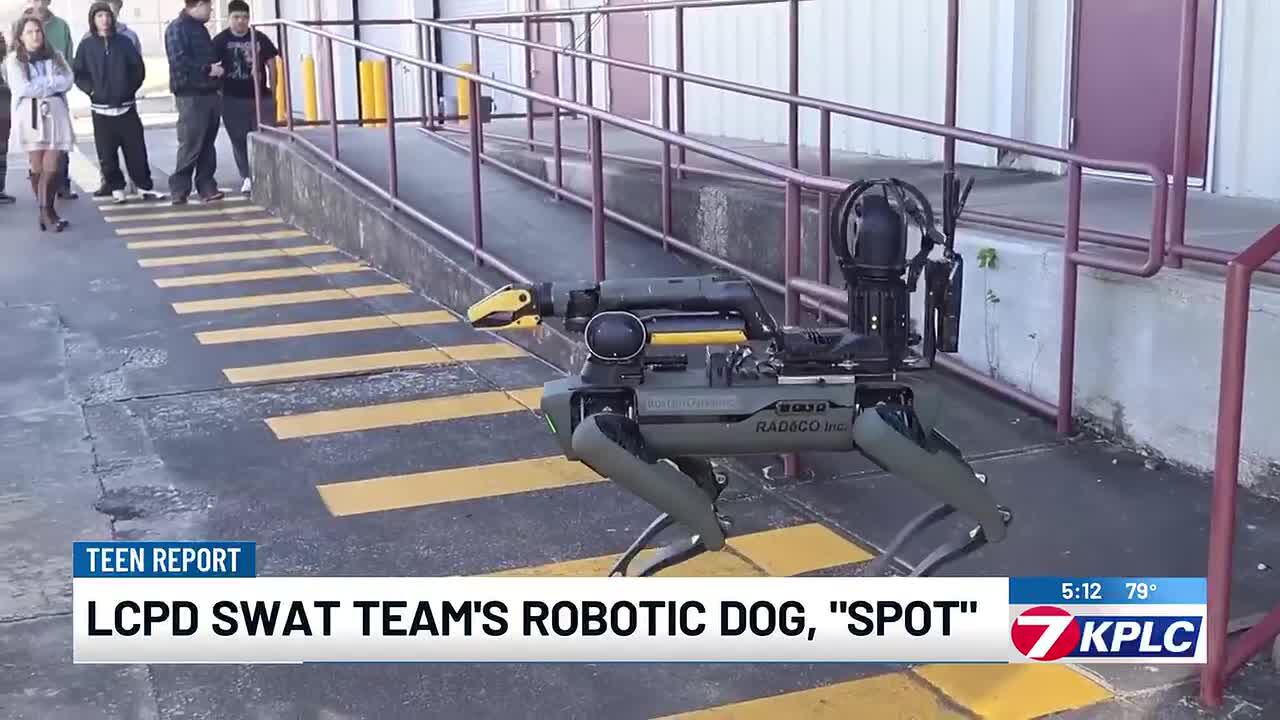 Robotic dog helps Lake Charles police connect with students