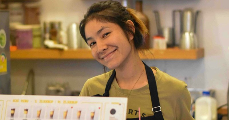 Evening shift employee constantly arrives to work 15 minutes late at 5: ...