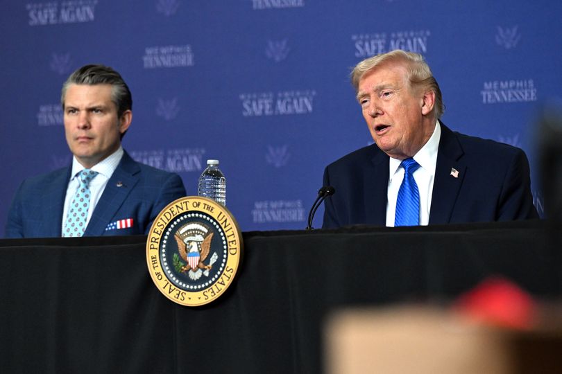 Trump 'throws Hegseth under the bus' and 'blames' him for starting Iran war
