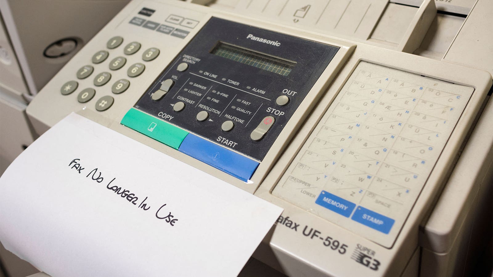 'The 1980s called': CMS rule aims to phase out fax machines for health ...