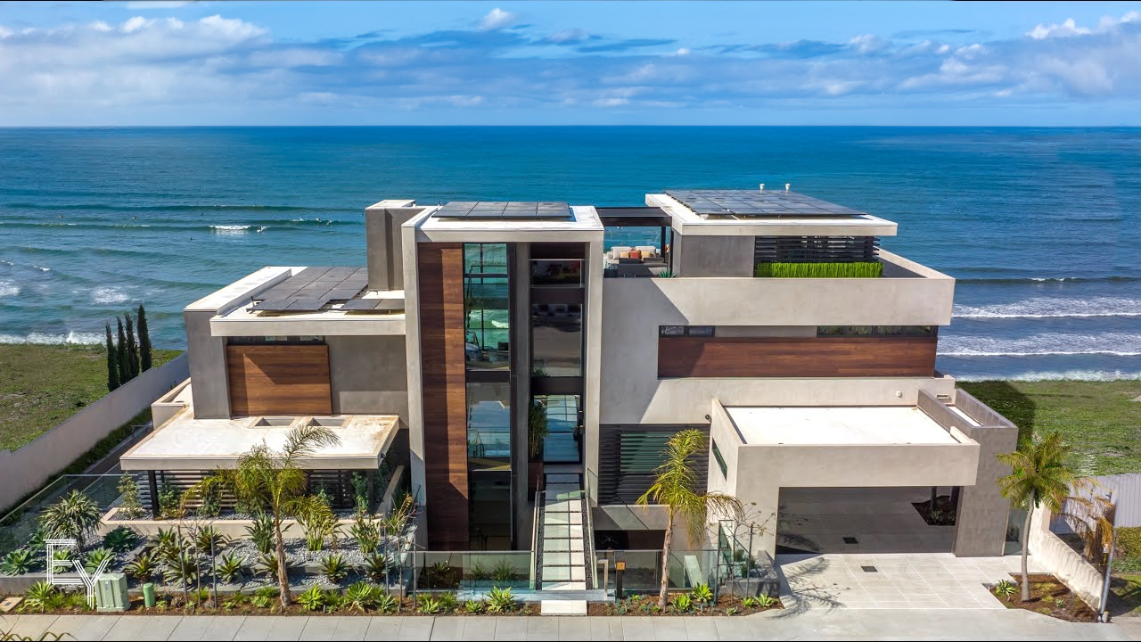 Tour a $32.5M oceanfront modern mansion