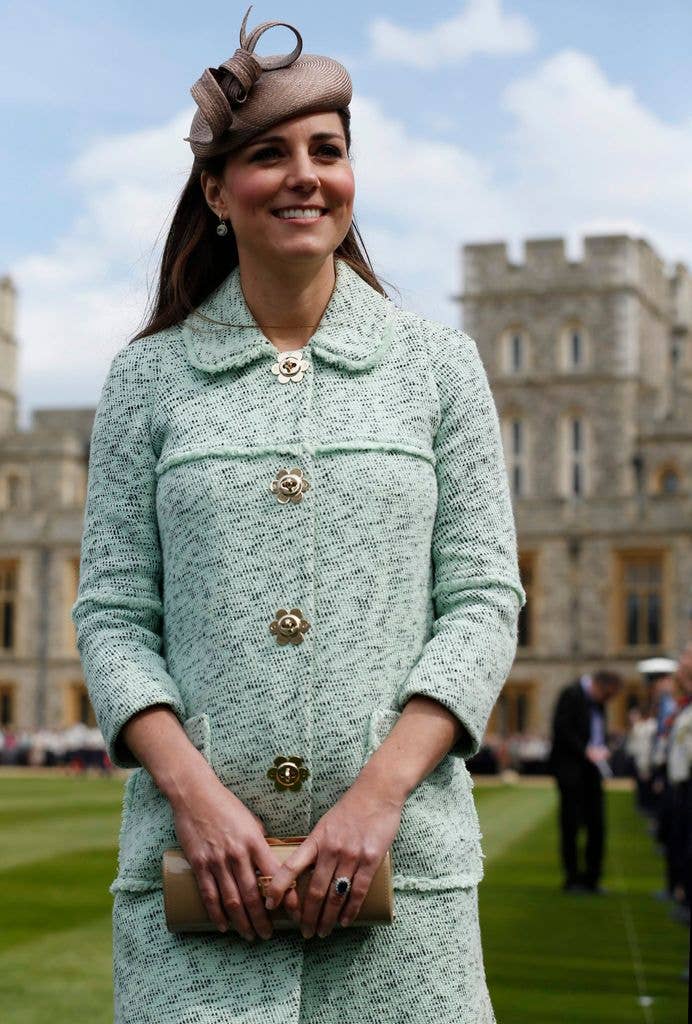 Princess Kate's surprising bare-legged move in micro Mulberry outfit ...