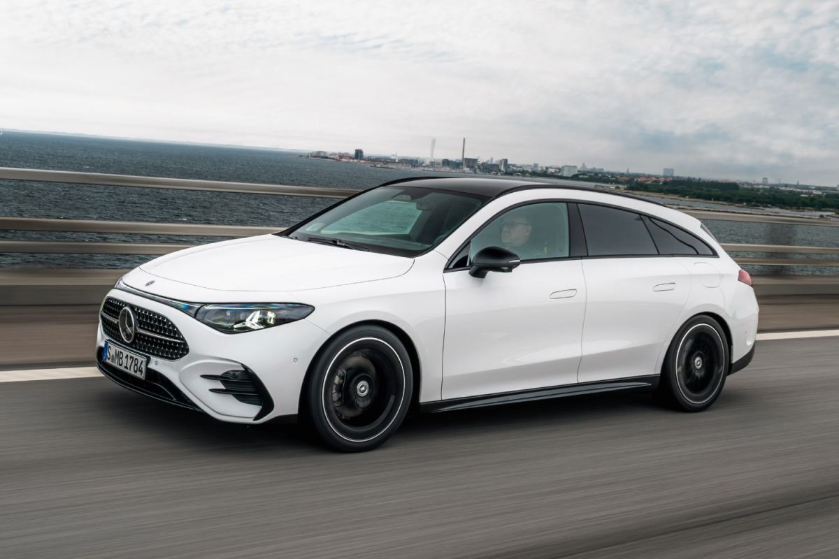 Cla Shooting Brake Hybrid
