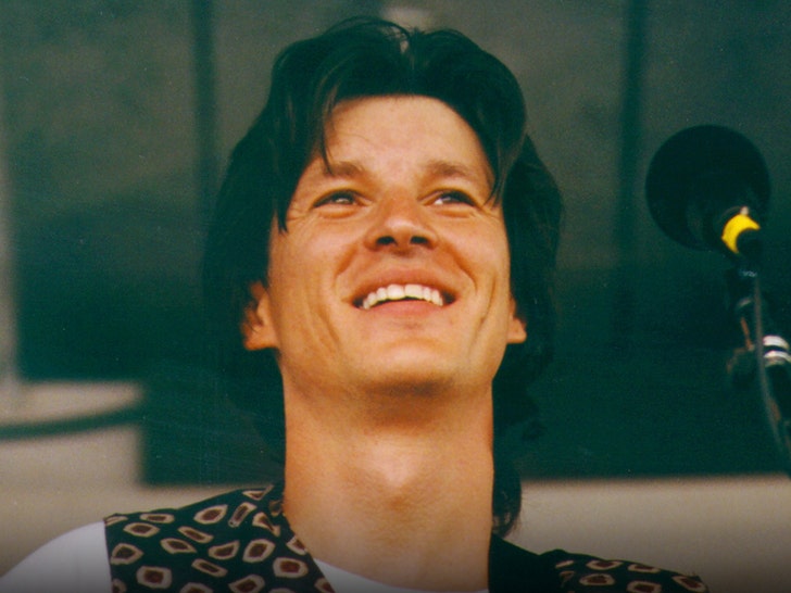 Bluegrass singer, country songwriter Ronnie Bowman dead at 64