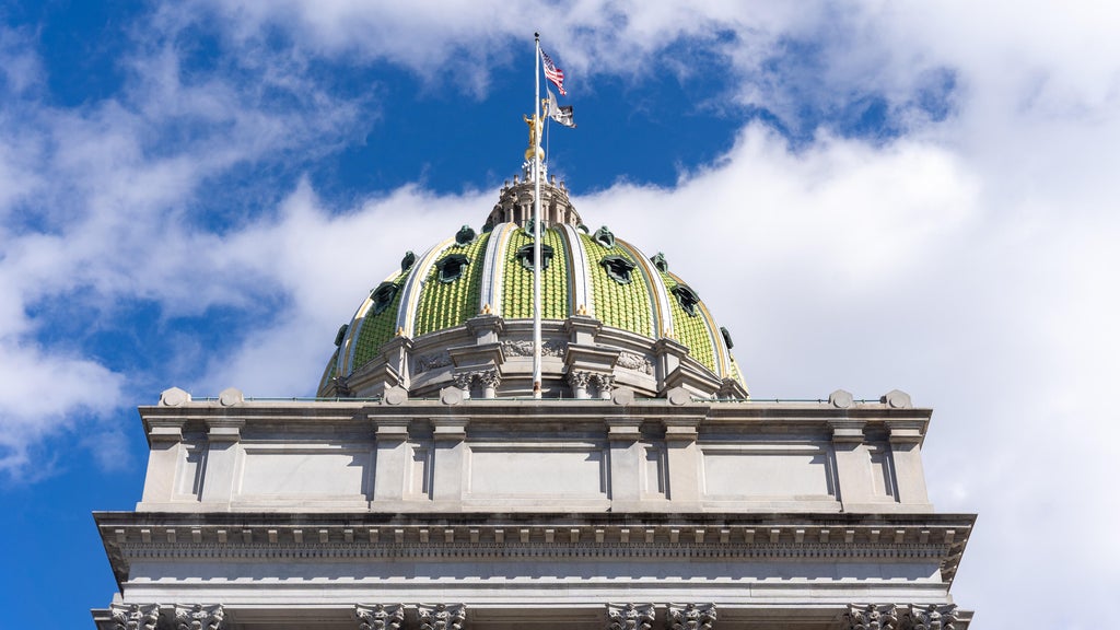 Pennsylvania lawmakers push to protect workers from extreme heat