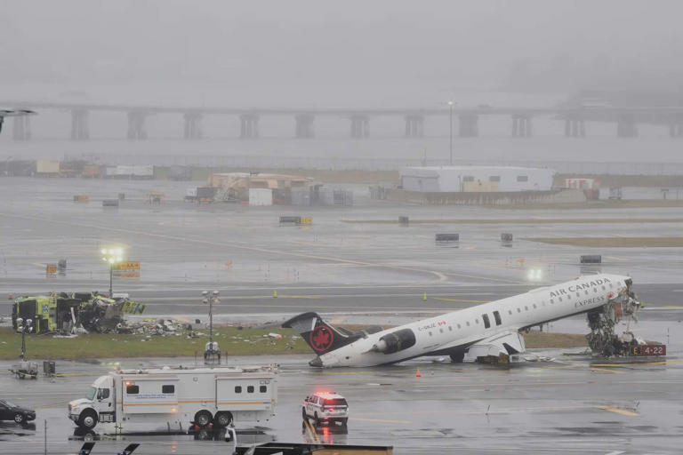 Air Canada LaGuardia crash: Who were pilots Antoine Forest and ...