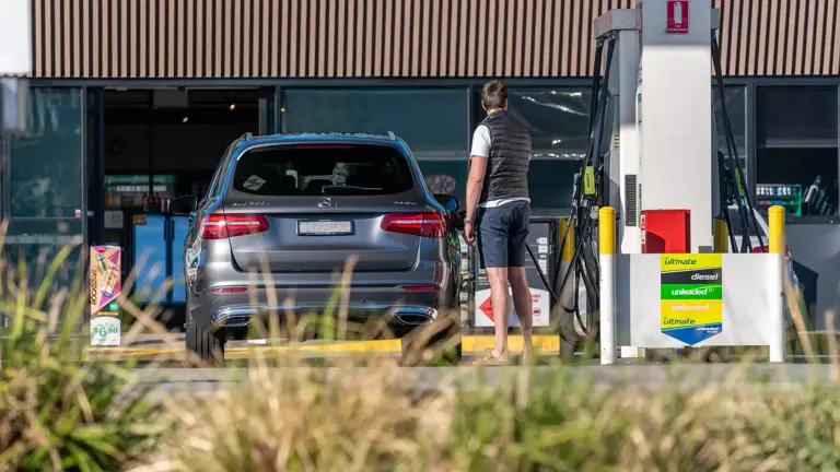 Fuel pump audit to crack down on service stations ripping off customers