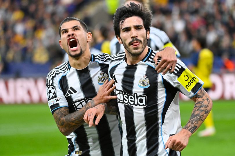 Manchester United legend casts doubt over move for Newcastle United ...