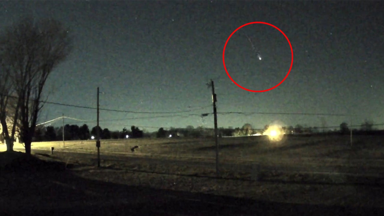 Did you see it? Bright fireball lights up Metro Detroit, drawing ...