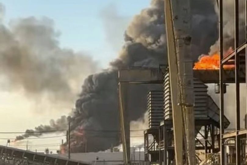 Massive Texas refinery fire sends black smoke skyward after explosion ...