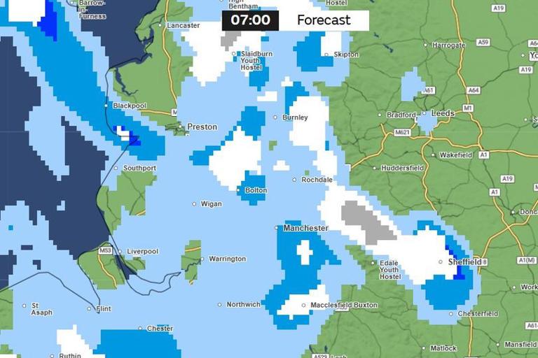 Met Office maps show exact time heavy snow will hit Greater Manchester ...