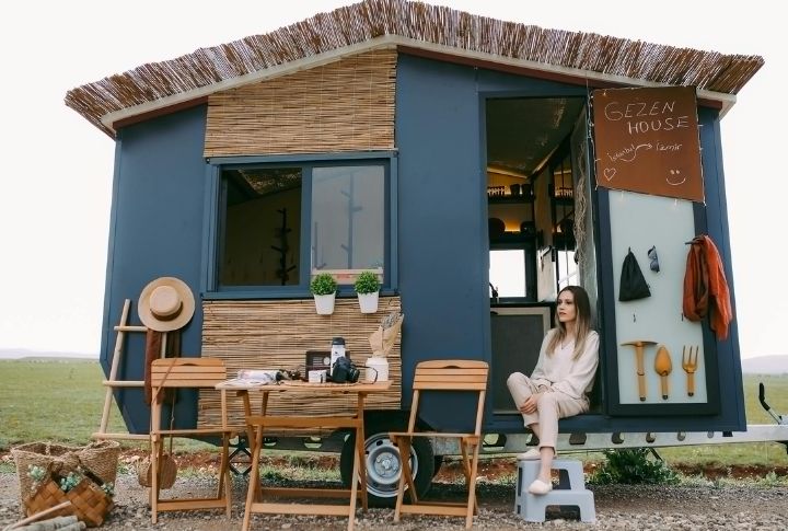 10 unique tiny homes that redefine compact living