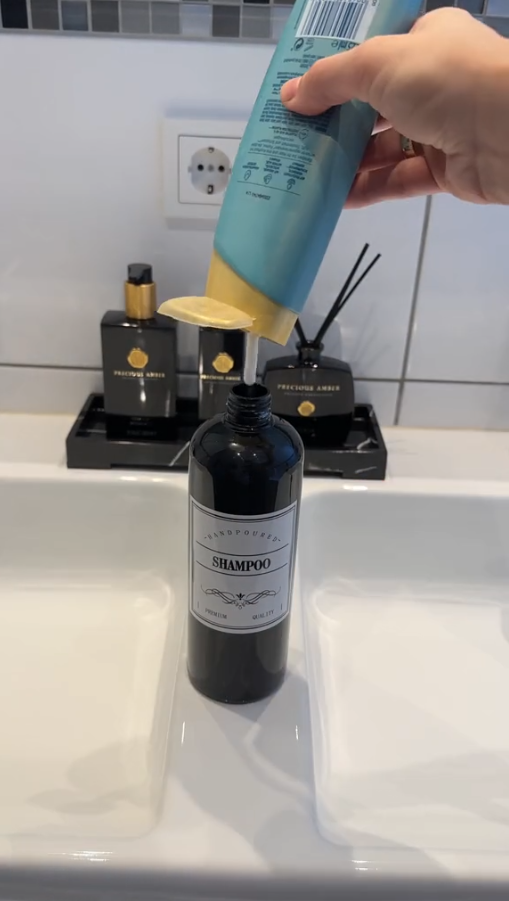 Deep cleaning bathroom routine tips