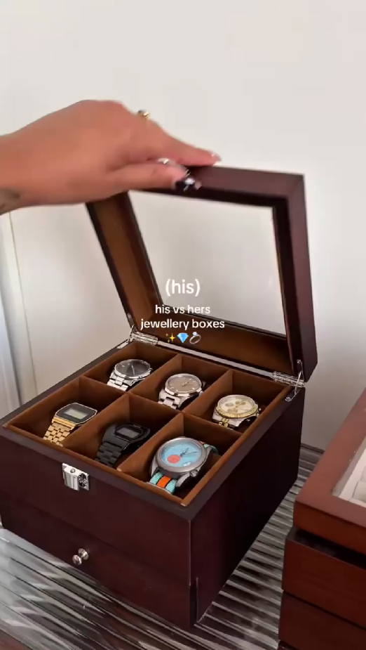 Keep your nightstand tidy with this jewelry organization hack