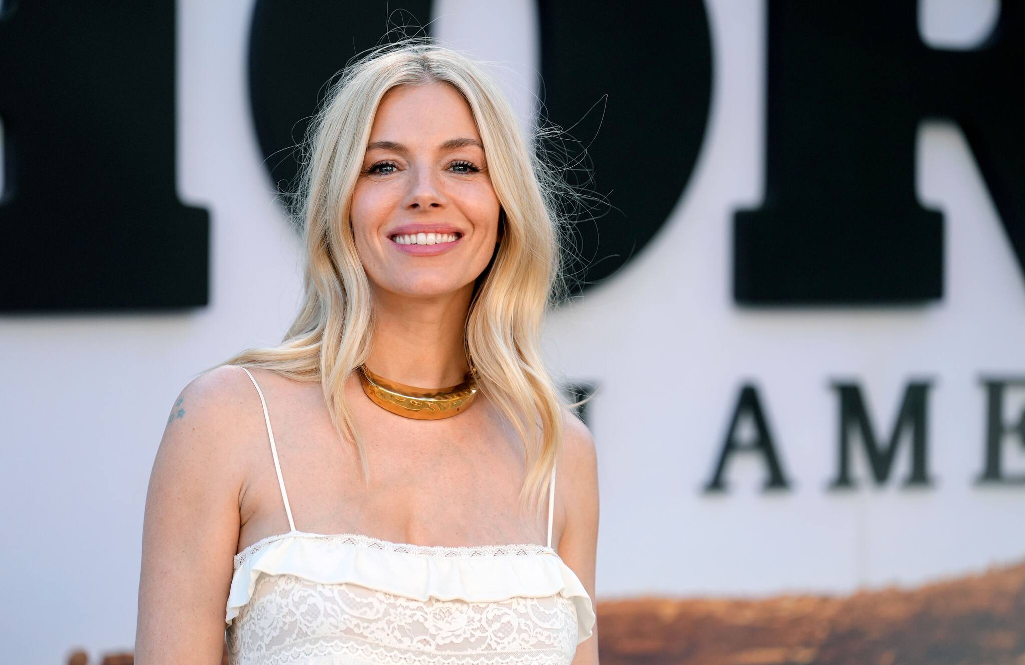 Sienna Miller mit 44 erneut schwanger: „So viel einfacher“