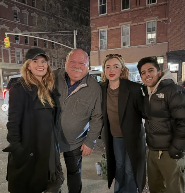Hey, Jessie! The cast of Disney Channel's 'Jessie' reunites in NYC for ...