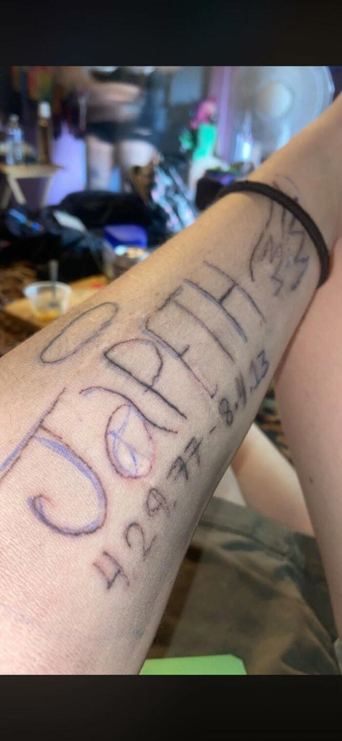 80 tattoo fails that were supposed to be cool