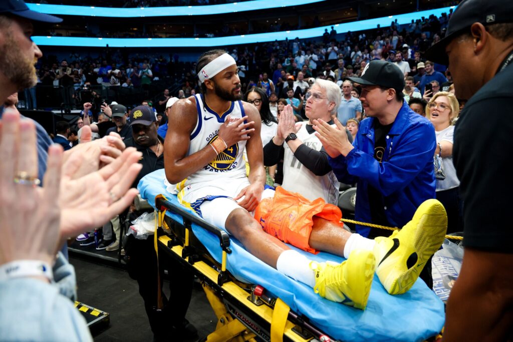 Watch: Golden State Warriors star sustains visually disturbing injury